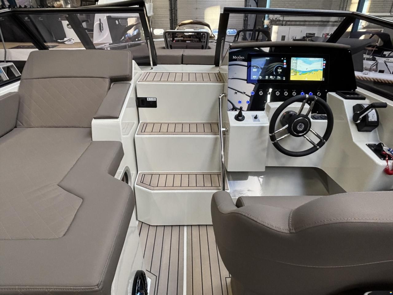 2026 Maxima 800 Cabin, EUR 131.734,-