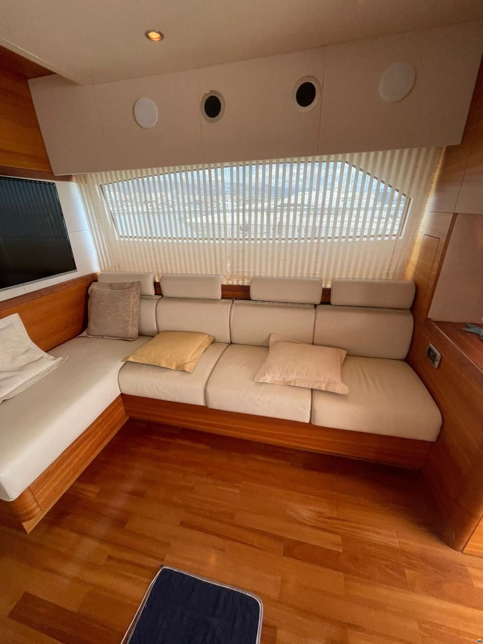 2008 AICON Yachts Aicon 64 Fly Bridge, EUR 390 000,-