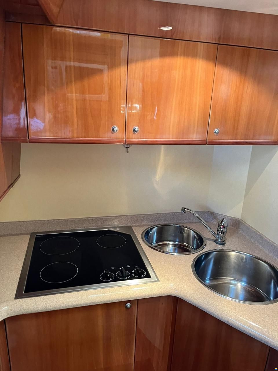 2004 AICON Yachts 52 Fly Bridge, 190 000 EUR