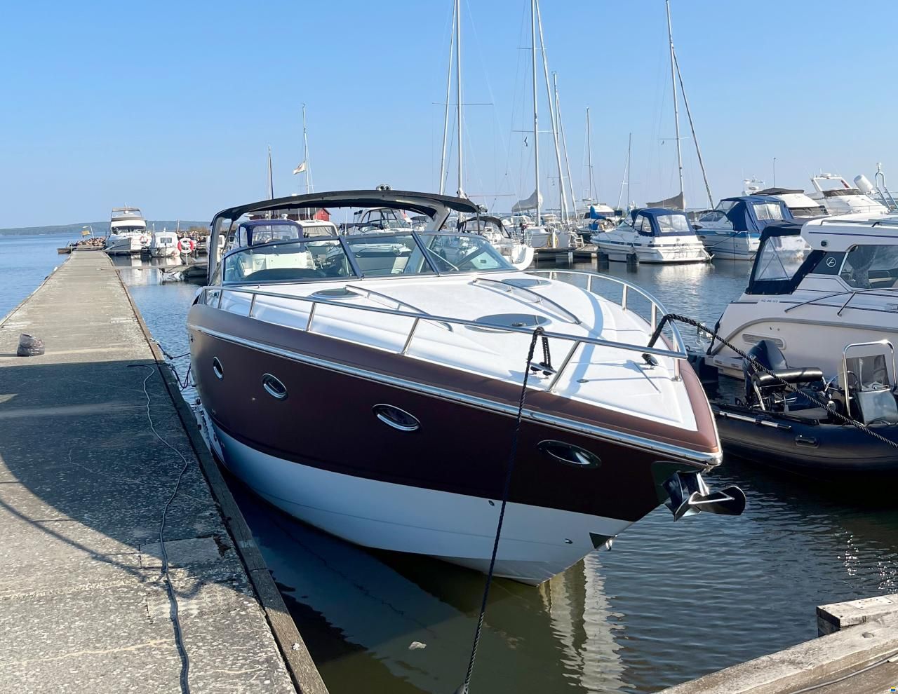 2002 Cobalt 360 Performance Cruiser, EUR 149.000,-