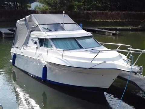 1988 Cruisers International Holiday 224, EUR 23.000,-