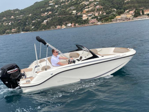 Quicksilver Activ 525 aXess, EUR 34.990,-