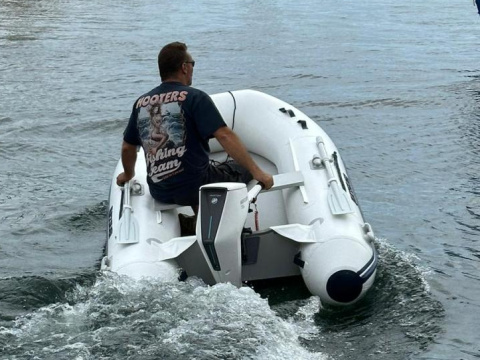 2023 Quicksilver Inflatables Airdeck 300 + moteur électrique Avator ...