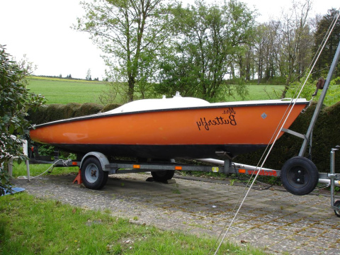 Sailing Dinghy for Sale - Perfect for Leisure and Racing