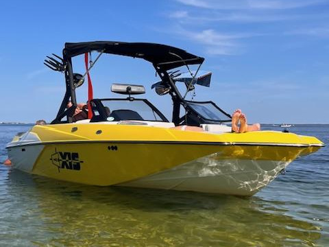 2018 Axis A20, EUR 74.800,-