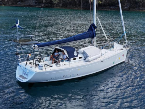 Beneteau First 40 7 Båtar till salu