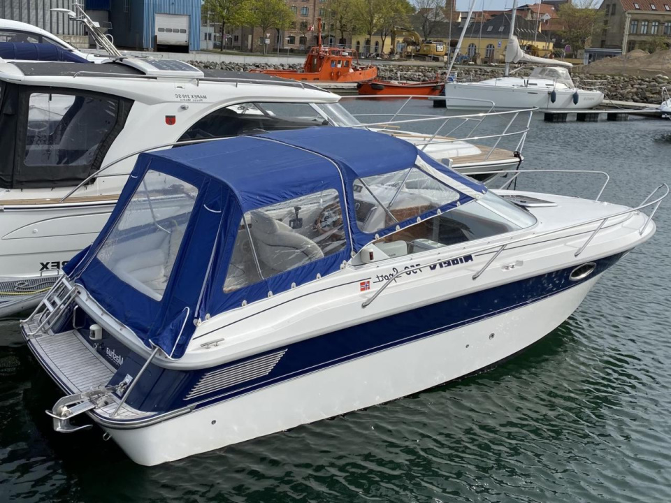 Nidelv Motorboote