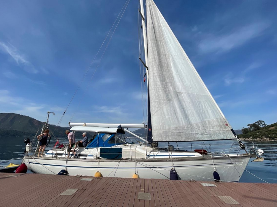 2000 Bavaria Ocean 47 CC, EUR 140.000,-