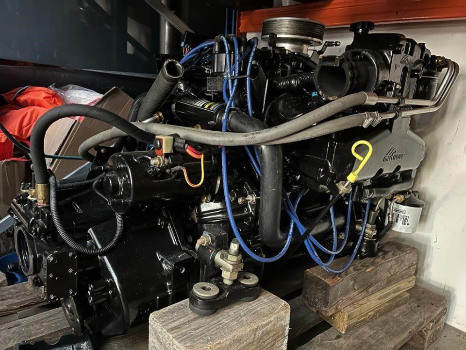 2000 MerCruiser 5,7 LITER, EUR 10.500,-