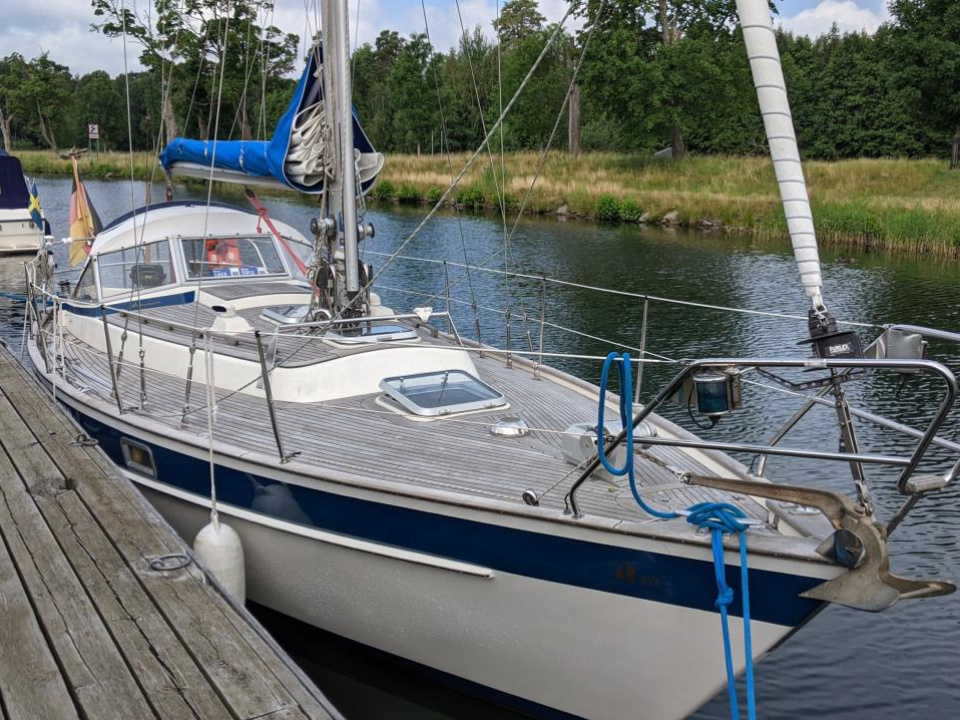 1981 Hallberg-Rassy HR 312, EUR 32.000,-