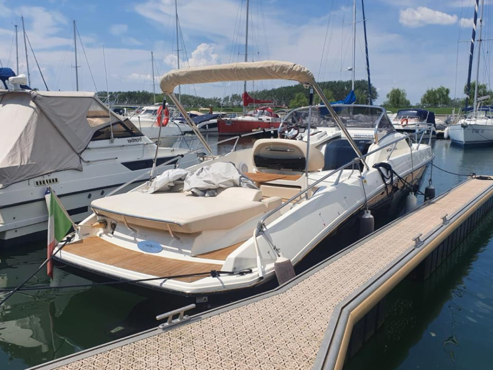 1991 Molinari Falcon 26, EUR 9.900,-