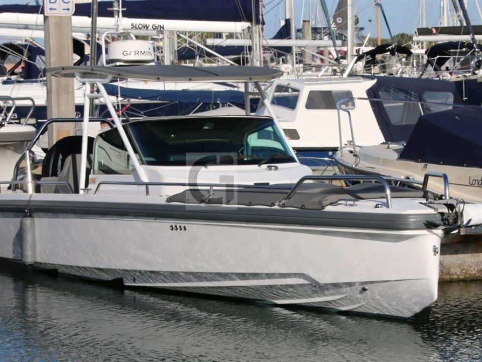 2018 Axopar 28 T-Top, 109 500