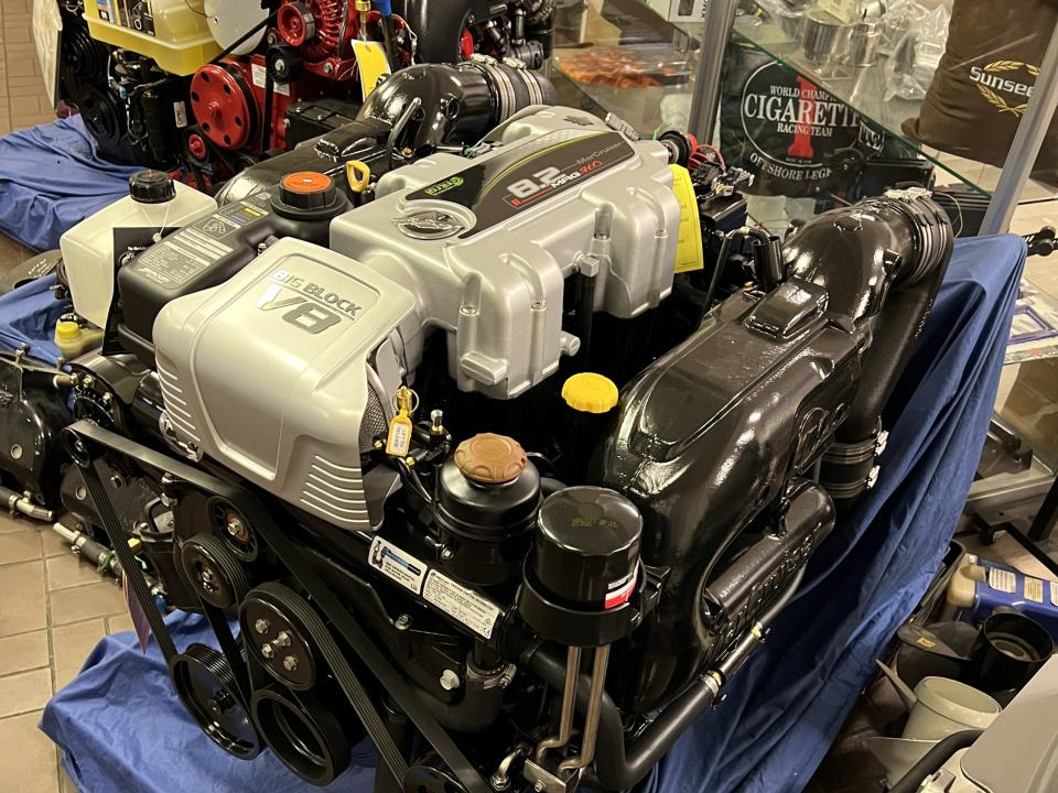 2022 MerCruiser 8.2 MAG HO, EUR 33.900,-