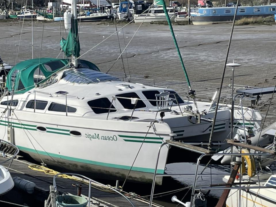 2011 Prout Top Cat (UK) Esprit 3600, £ 99.500,-