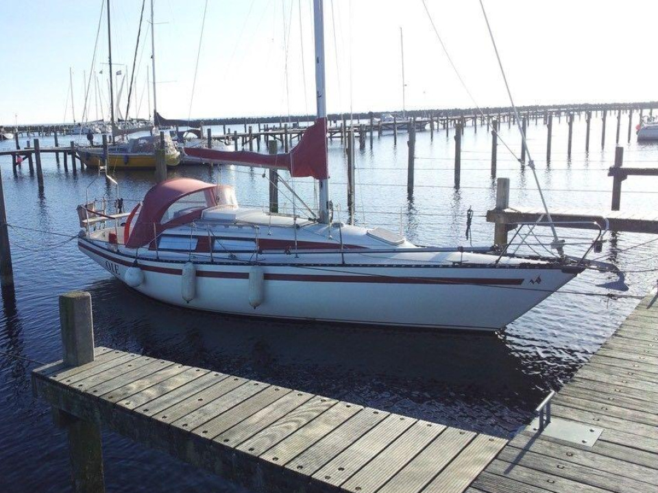 1987 Emka Elvstrøm Cruiser 32, EUR 17.900,-