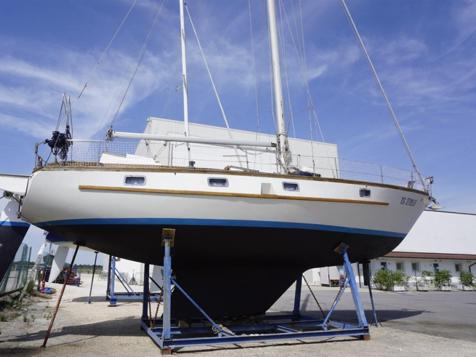 1975 Cheoy Lee Offshore 39, EUR 44.000,-