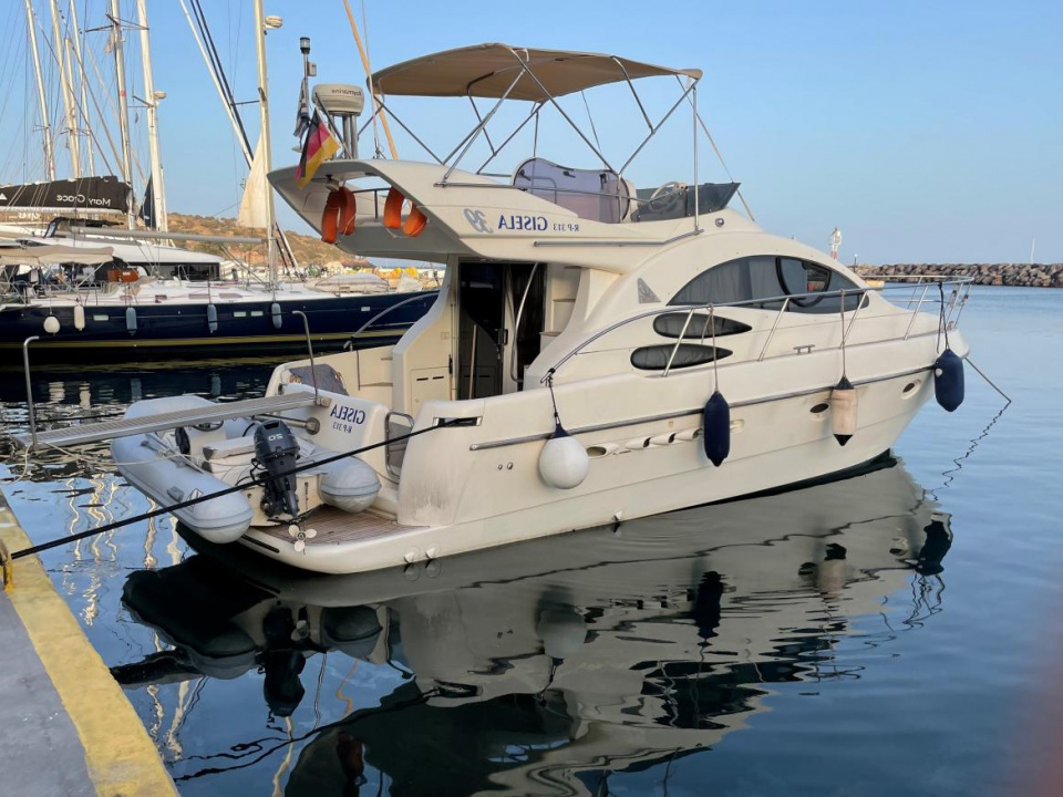 2002 Azimut 39 Flybridge, EUR 139,000