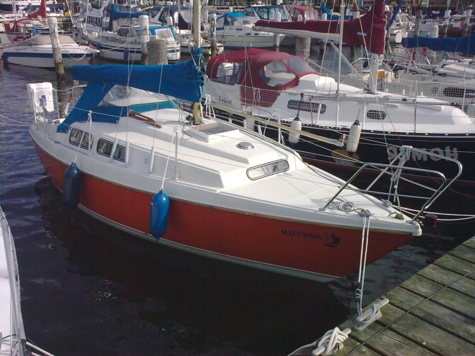 1980 Neptun 26, 9 750
