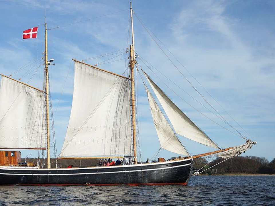 1939 Galease, DKK 1.900.000,-