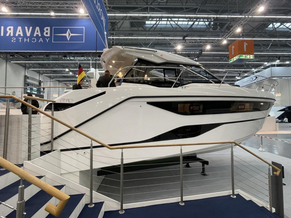2024 Bavaria SR33 in vendita