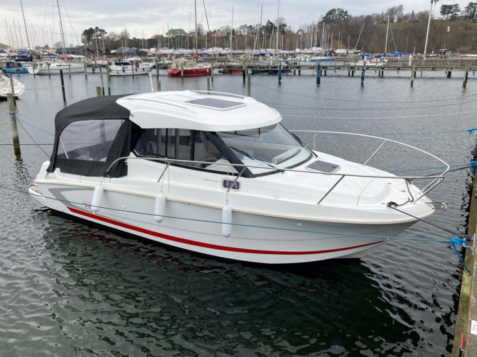 2016 Beneteau Antares 780, EUR 50.288,-