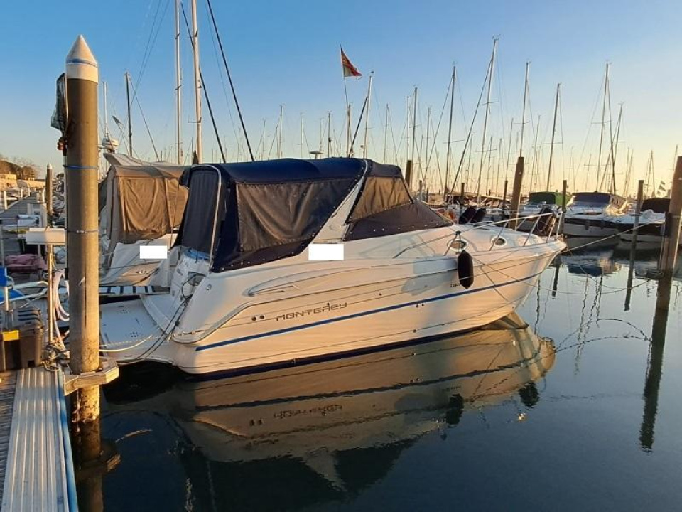 2003 Monterey 302 Cruiser to sell