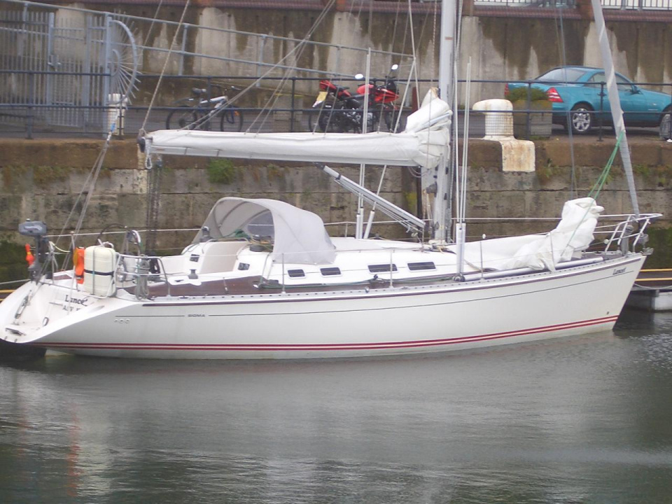 1994 Marine Projects Sigma 400, EUR 75,000