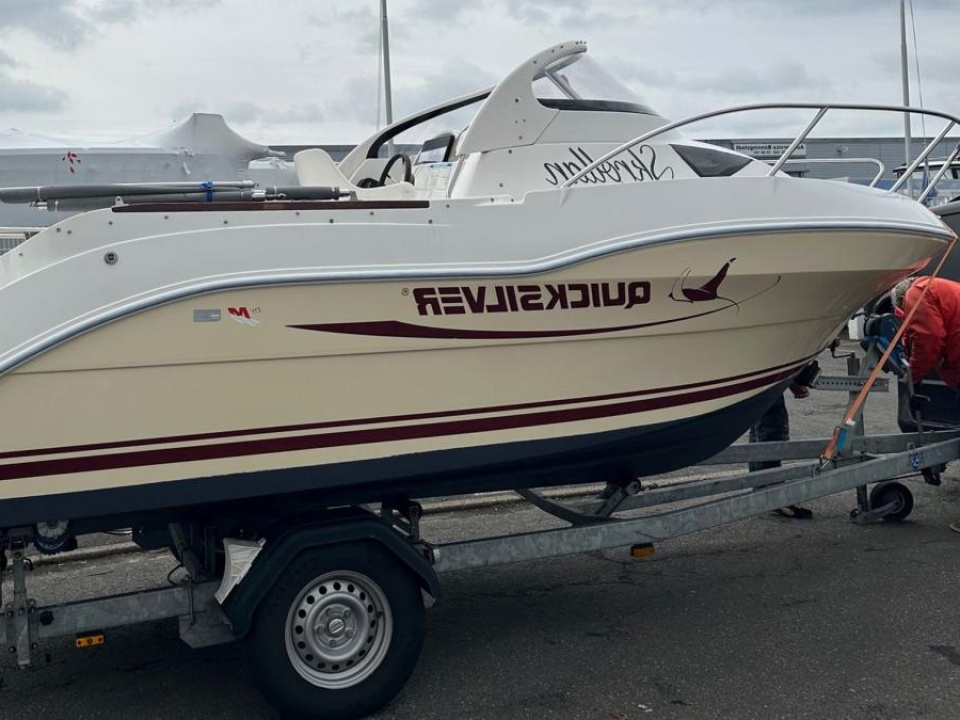 2003 Quicksilver 540 Cruiser, 17 900 EUR