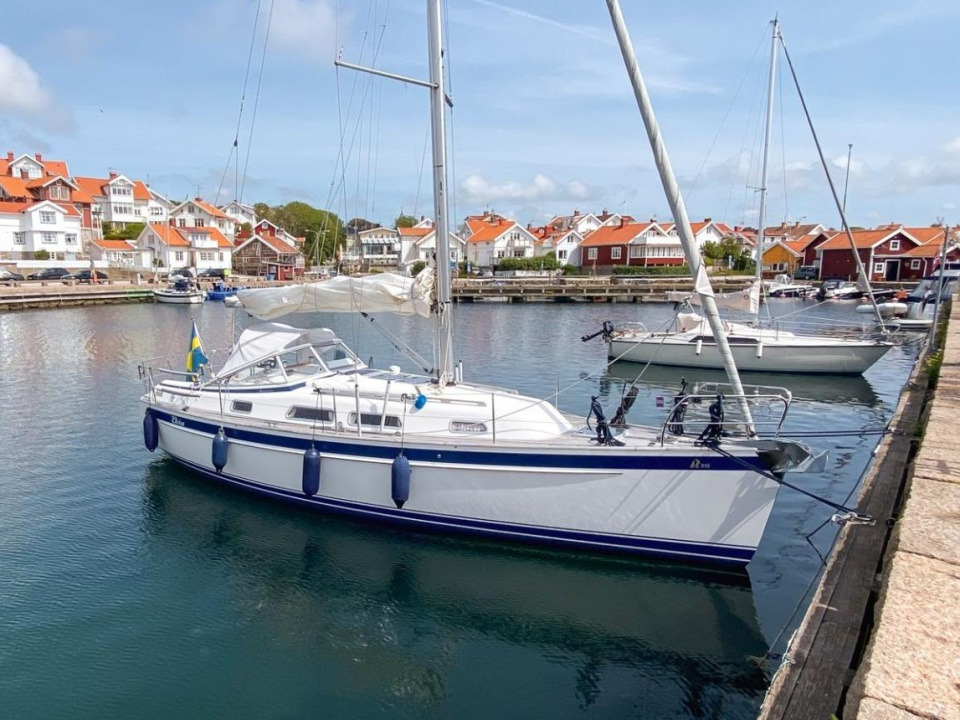 2012 Hallberg-Rassy 310, 150 000 EUR