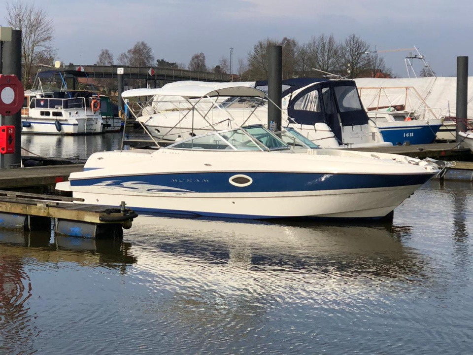 2006 Maxum 2400 SD, EUR 28.500,-