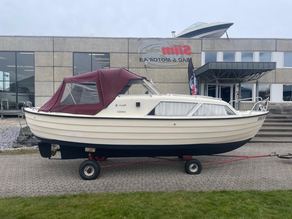 Nidelv Motorboote