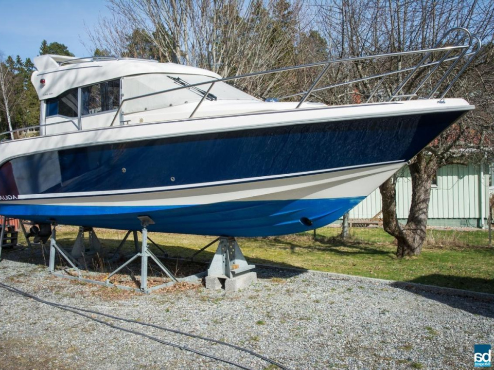 2011 Aquador 28 C, 1 175 000 SEK