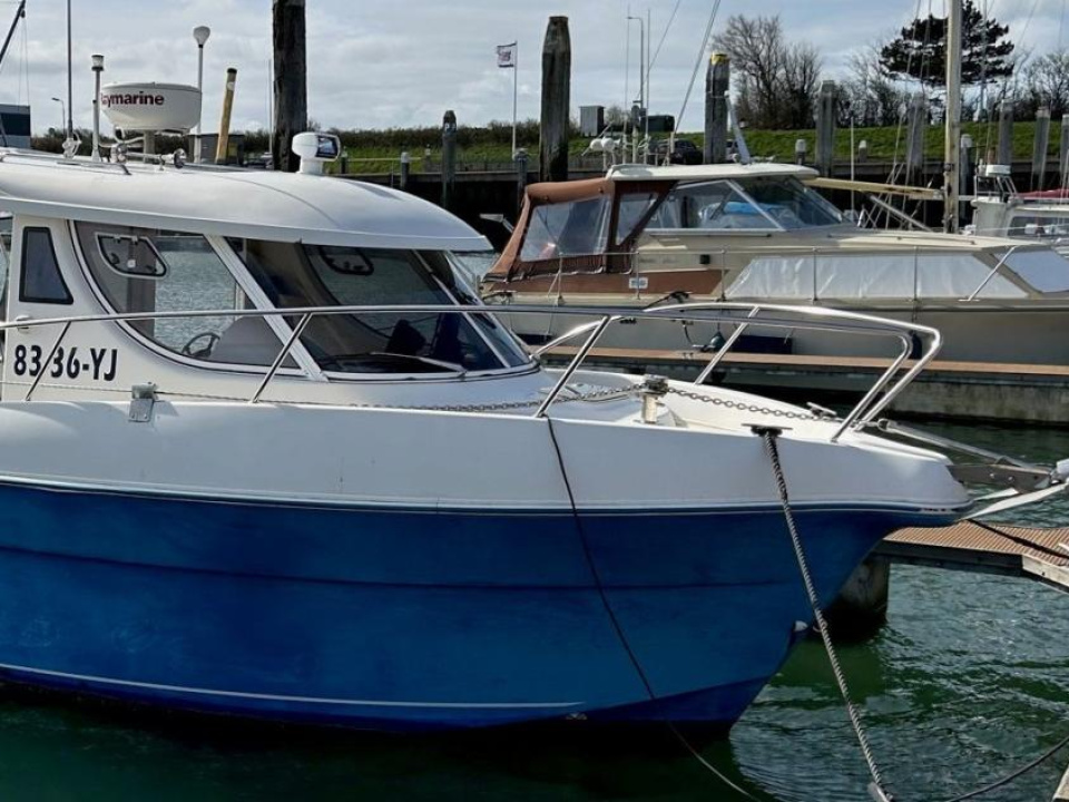 2004 Arvor 250 AS, EUR 34.900,-