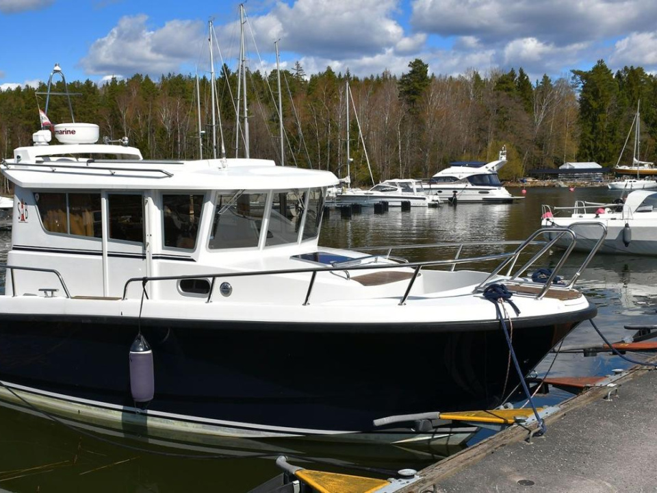 2012 Minor 28, 1 595 000 SEK