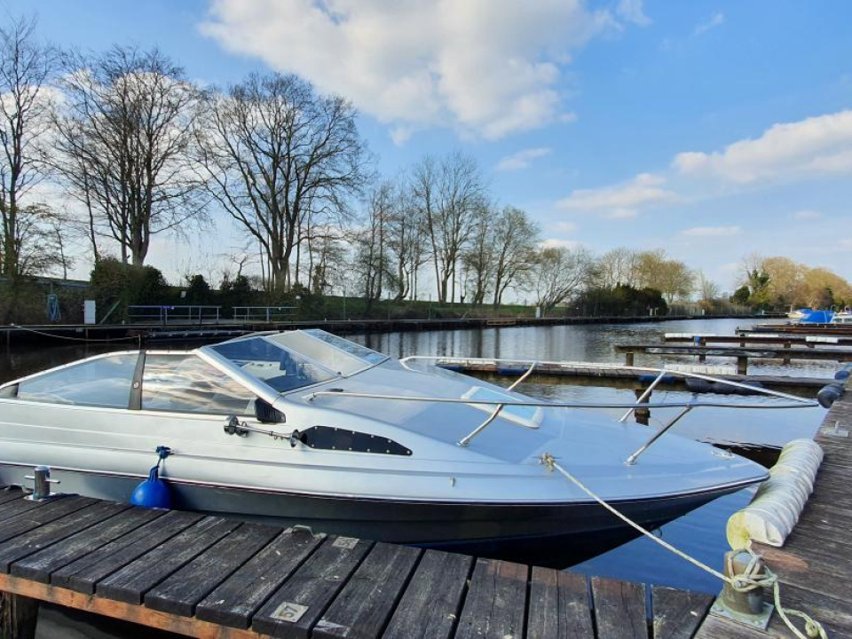 1989 Bayliner 2152 Capri Cuddy, 8 499 EUR
