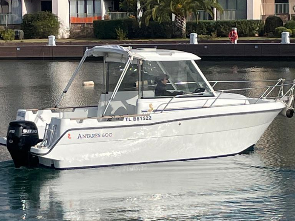 2002 Bénéteau Antares 600 HB, EUR 21.900,-