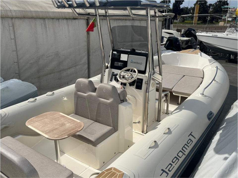 2021 Capelli Tempest 750 Luxe, EUR 100.000,-