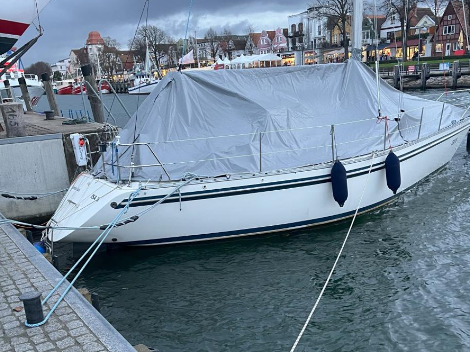 1990 Granada 375 Atlantic, EUR 75.000,-