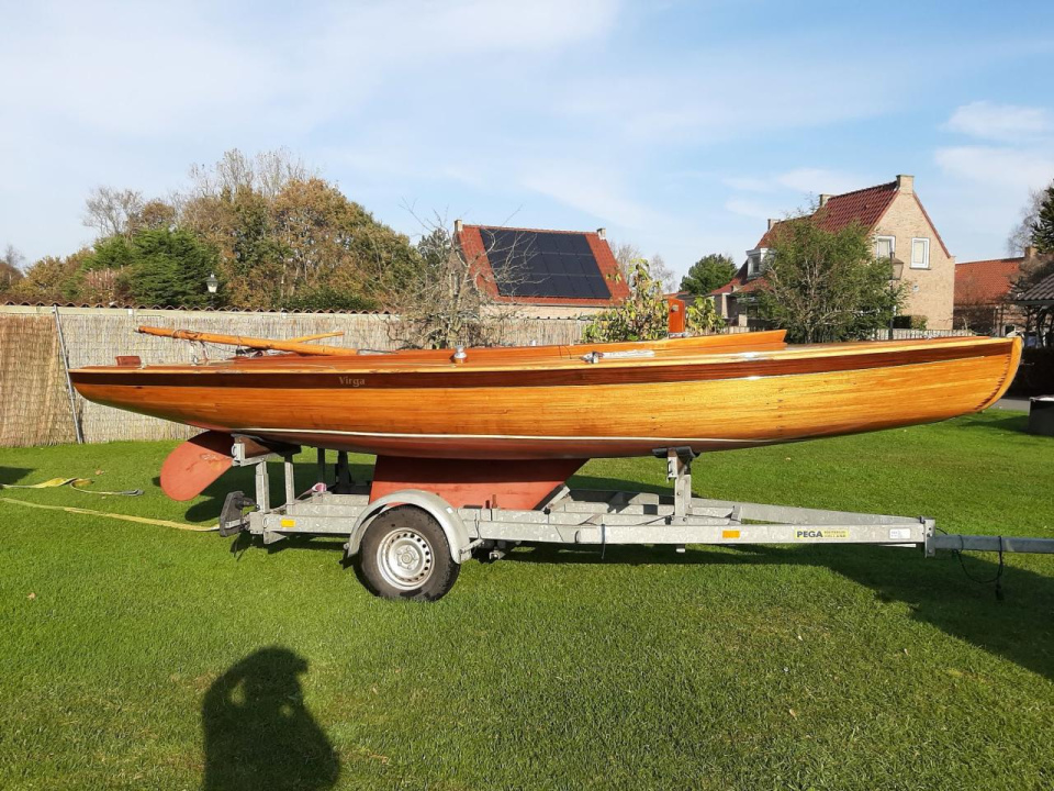 1965 16m2 3332, EUR 1.500,-