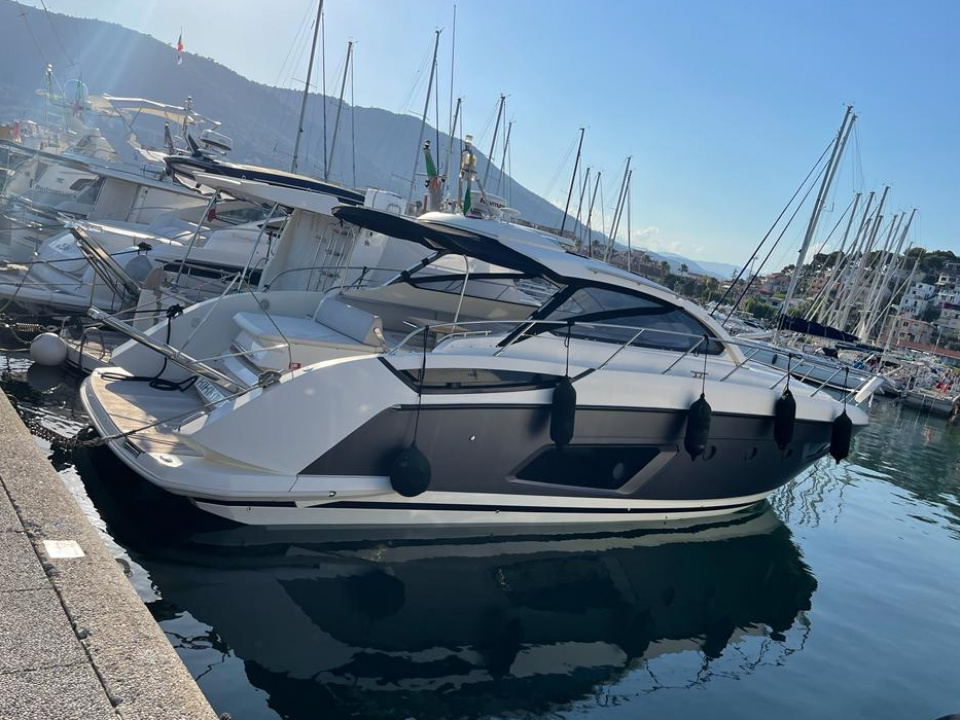 2013 Azimut Atlantic44, EUR 420.000,-