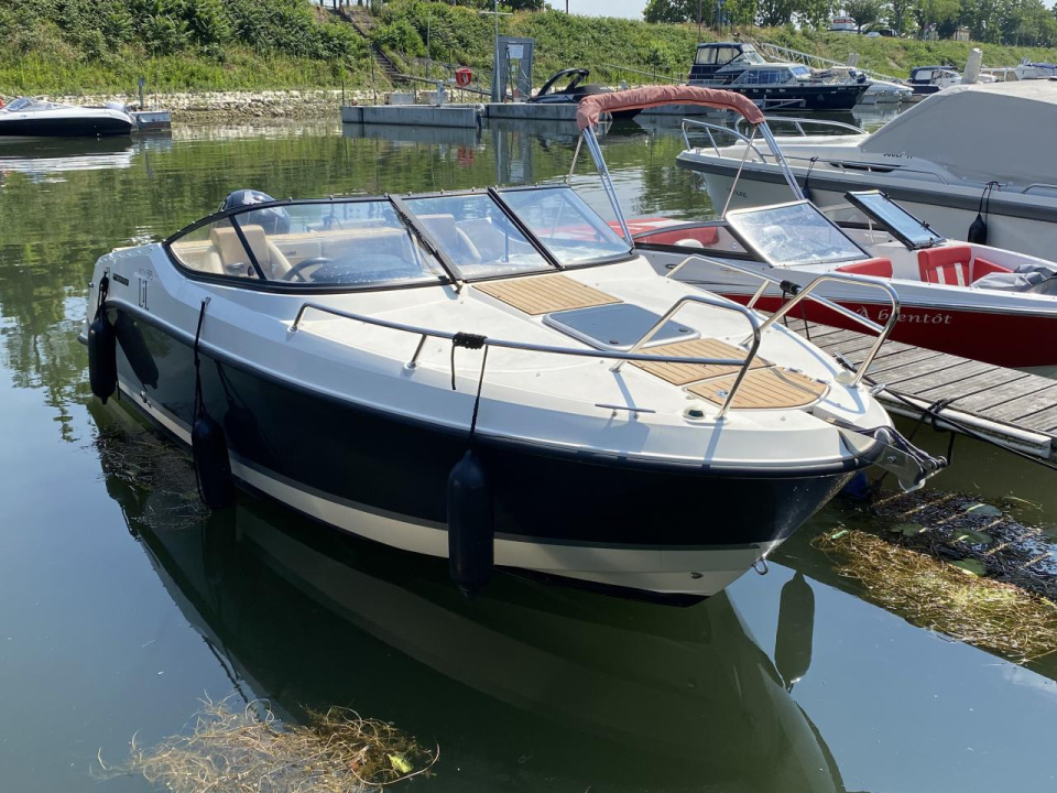 2019 Quicksilver Activ 595 Cruiser Mercury F 150, EUR 42.640,-