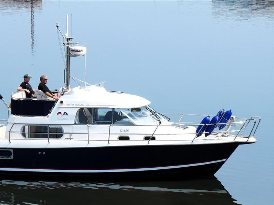2009 Nimbus 340 Commander, Under Offer
