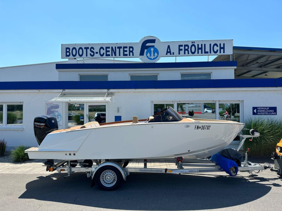 2022 VTS Boats Flying Shark 5.7 Bowrider, EUR 49.900,-