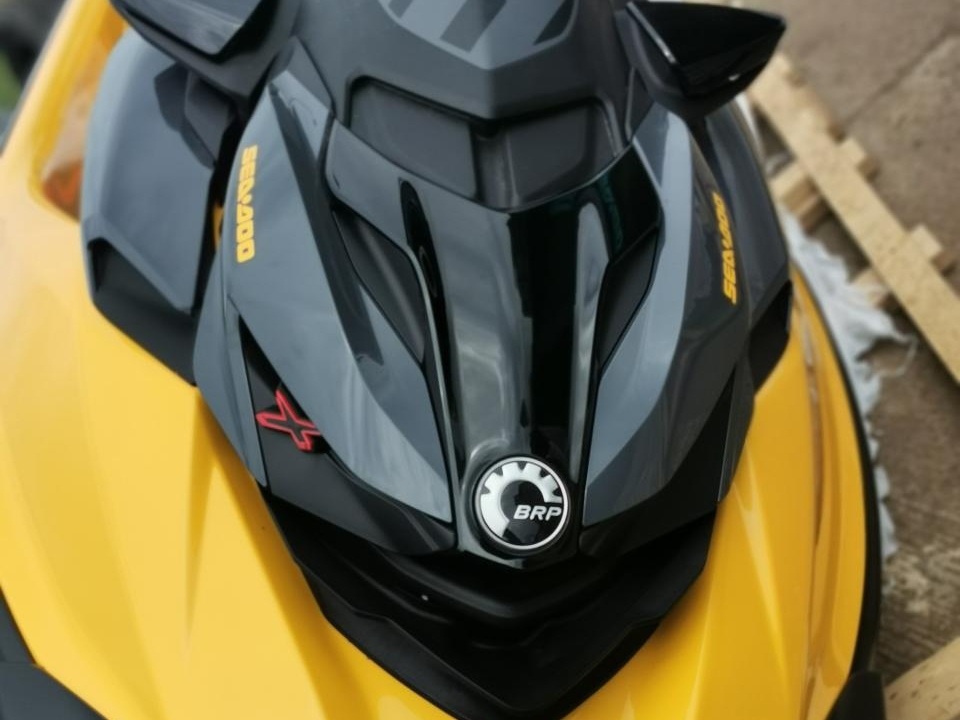 2023 Sea-Doo RXP 300 XRS Yellow, EUR 15.990,-