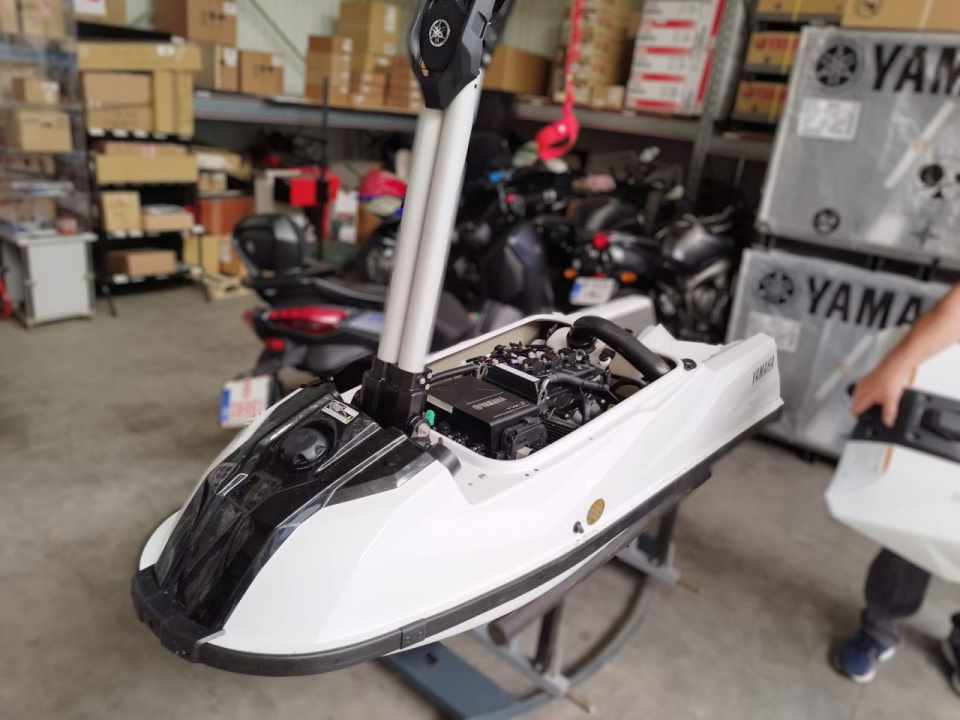 2023 Yamaha WaveRunner SuperJet, EUR 9,790