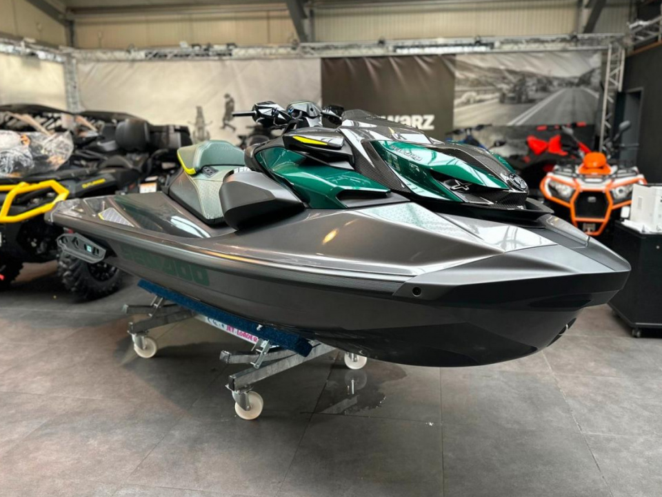 2023 Sea-Doo seadoo RXP-XRS 300 APEX Carbon, EUR 29.399,-
