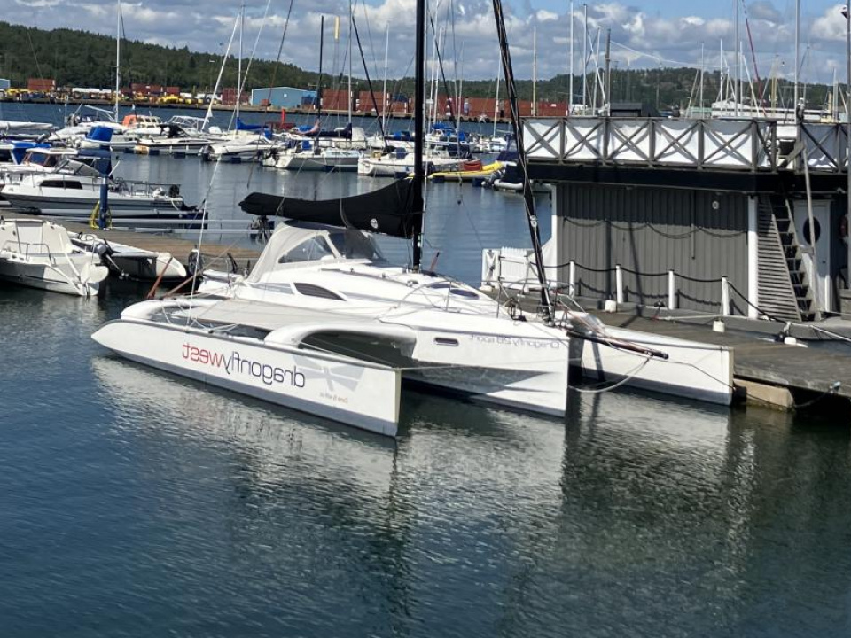 2011 Dragonfly 28 Sport, 1 500 000 SEK