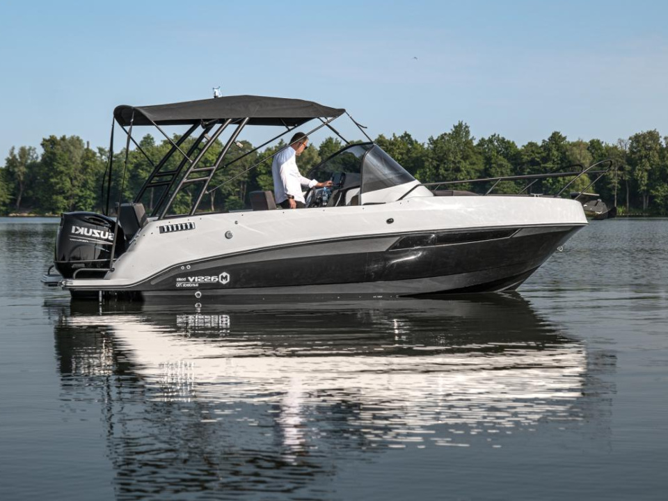 2025 Massiv Boats SUNDECK 710 NEW MODEL STD VERSION !!, EUR 39.700,-