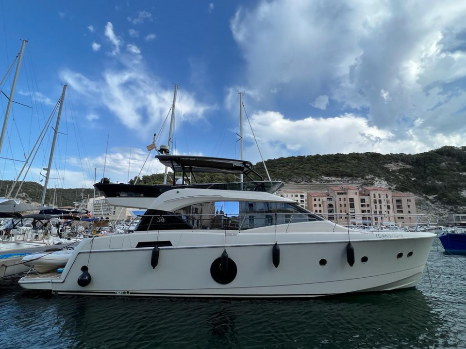 2019 Bénéteau MC 6, EUR 995.000,-