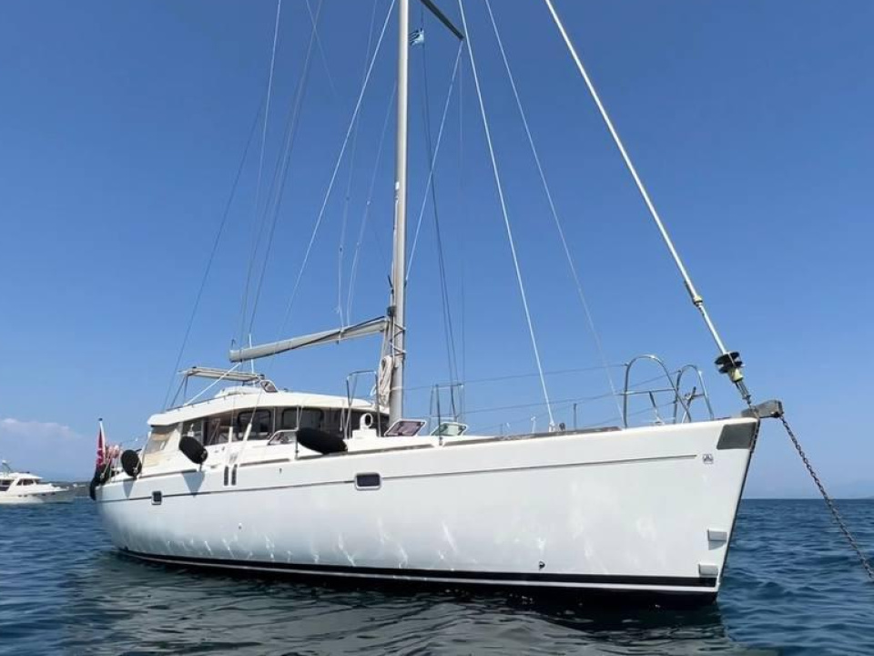 2001 Dufour Atoll 43, 130 000